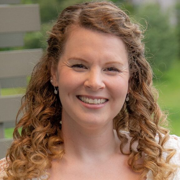 Lauren Lewis (MacNeilage) - Overhead Regional Sales Manager - Marmon ...